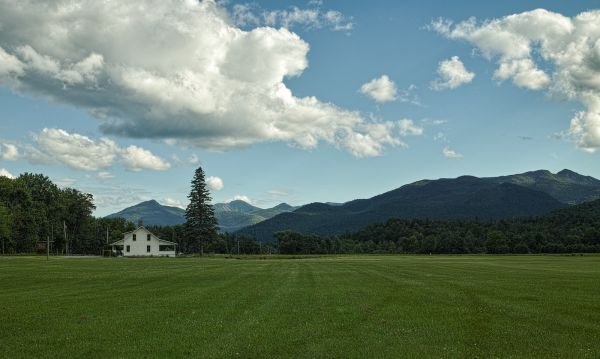 Town Update: Watching the Eclipse From Marcy Field – Town of Keene, New ...